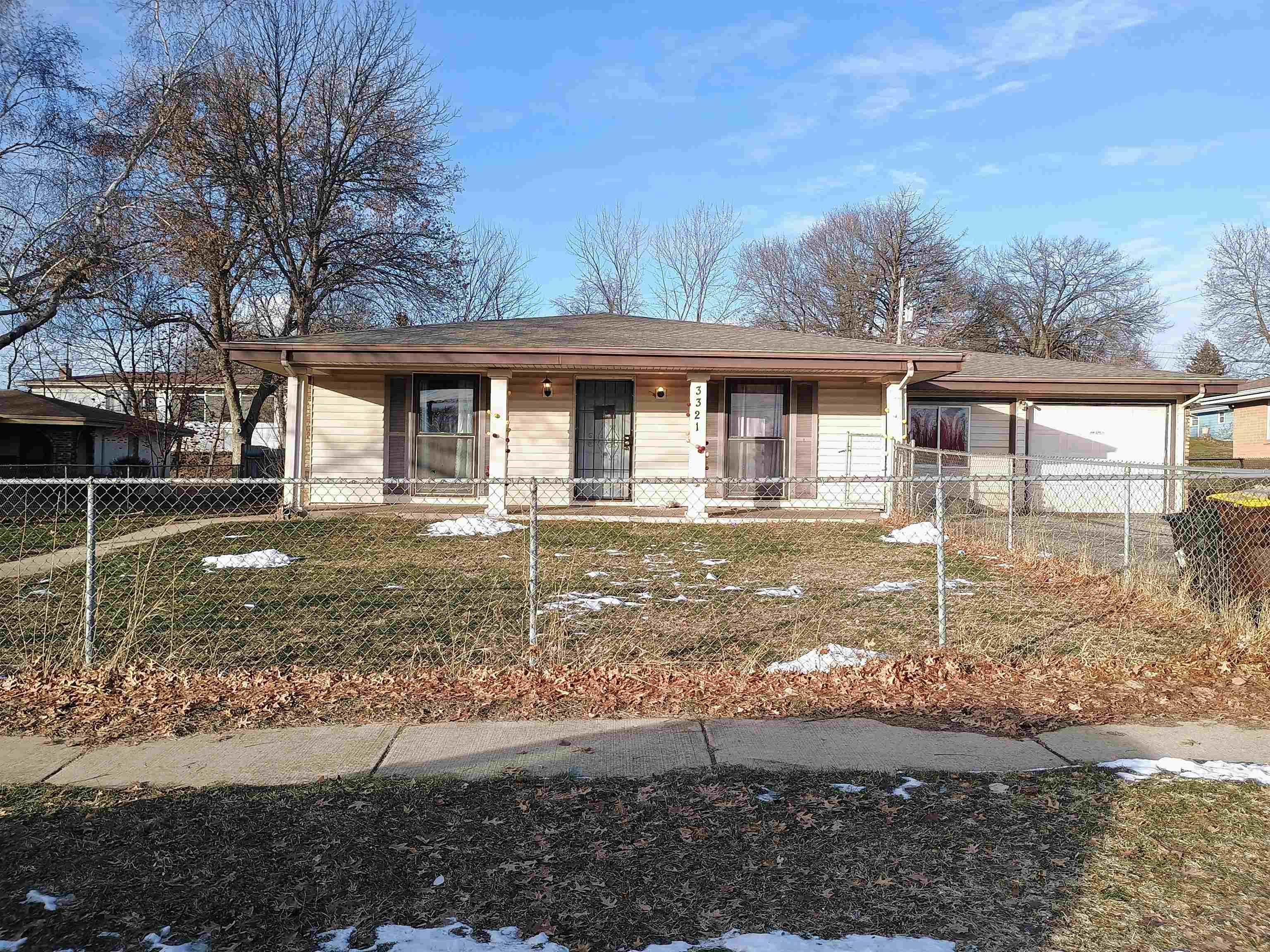 3321 W Riverside Blvd, For Sale in Rockford - eXp Realty