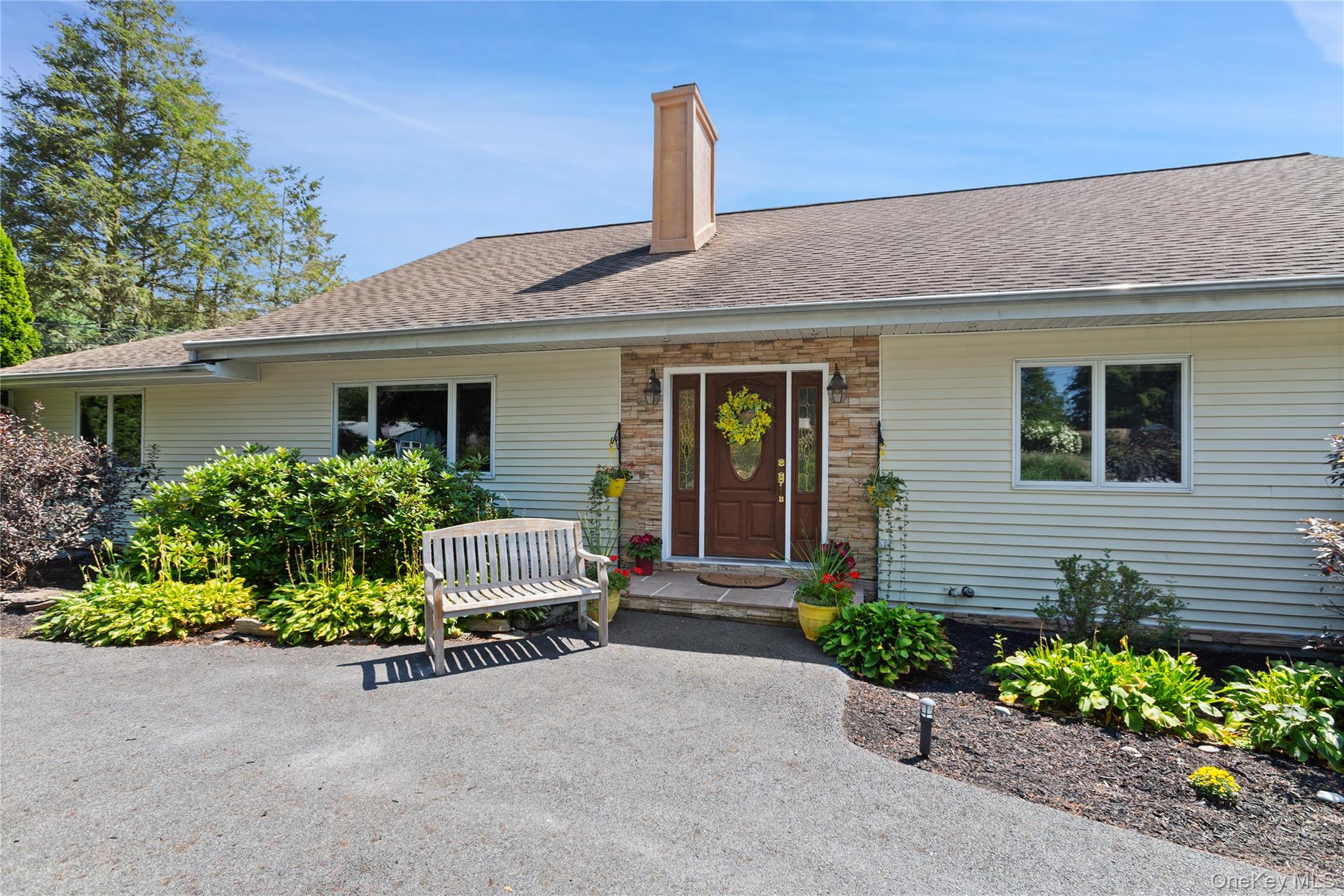 10 Chestnut Dr, For Sale in Mahopac - eXp Realty