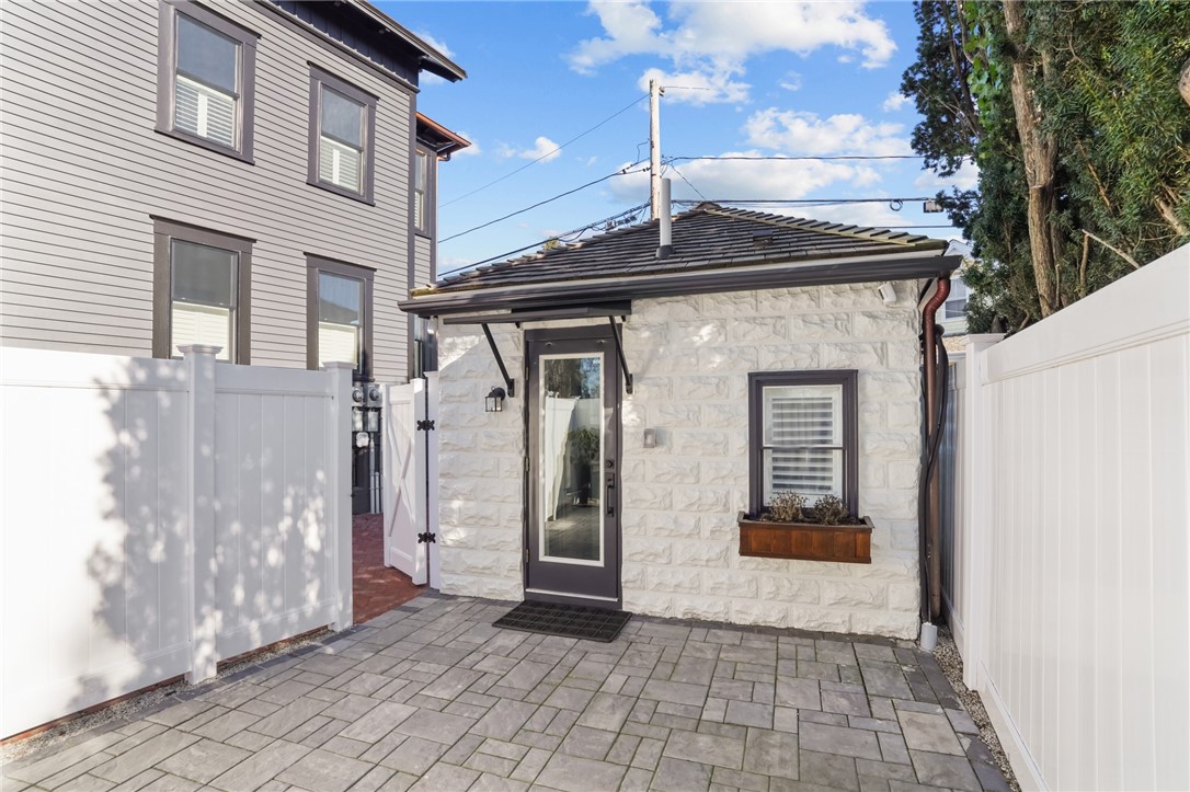 6 Cross Street, For Rent in Newport - eXp Realty