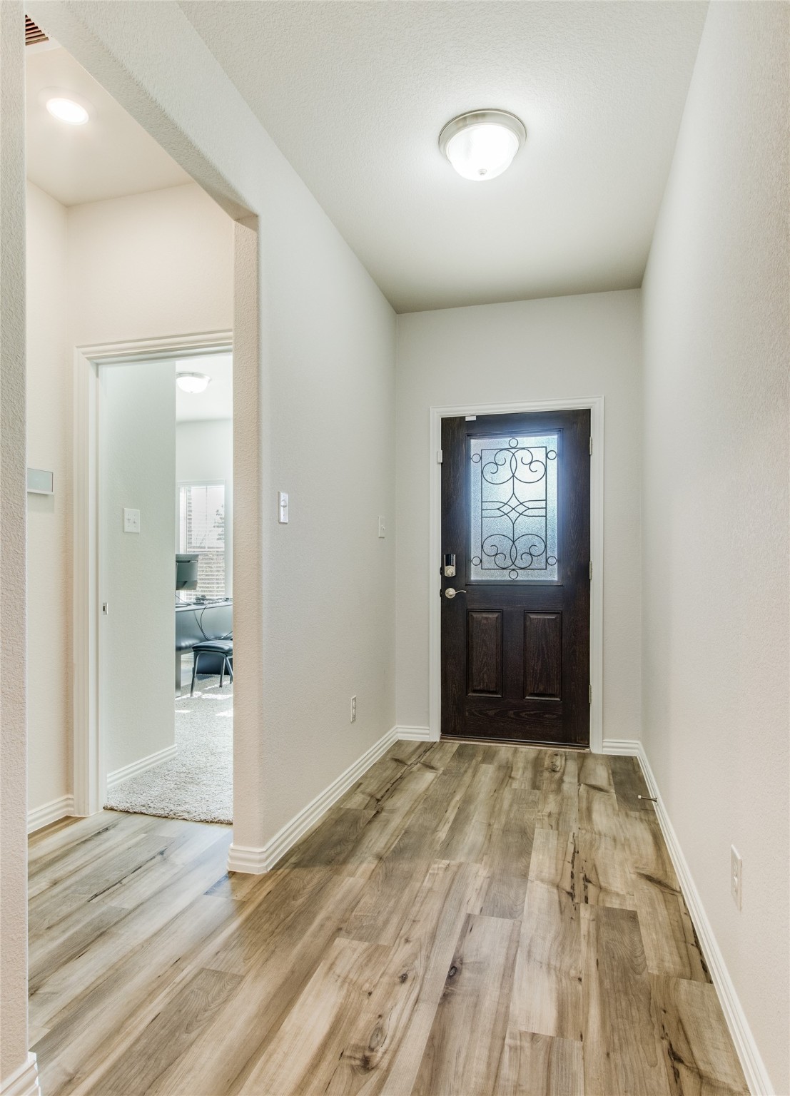 1805 Gold Mine Trl, For Sale in Aubrey - Zoocasa