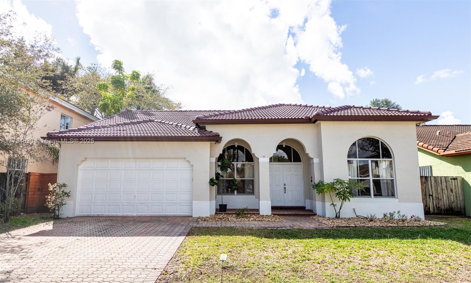 15294 Sw 115th Ter, For Sale in Miami - Zoocasa