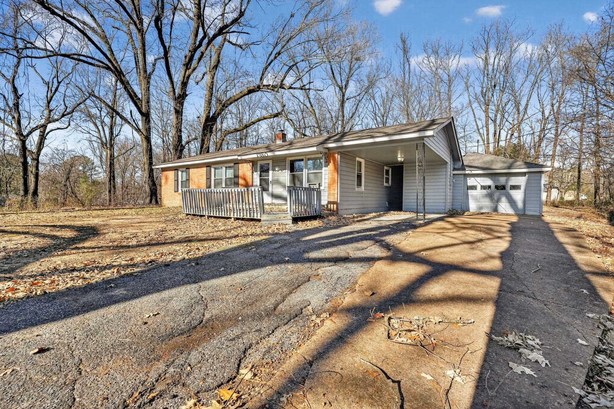 1380 North Dr, For Sale in Memphis - eXp Realty