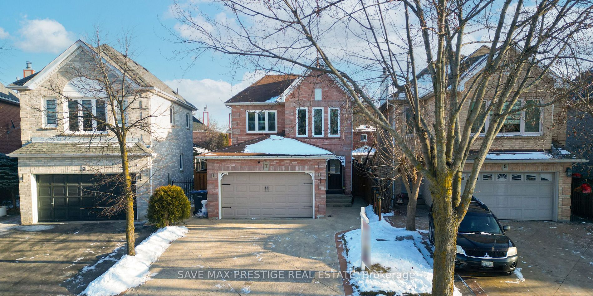7 Hood Cres, Sold in Brampton - eXp Realty