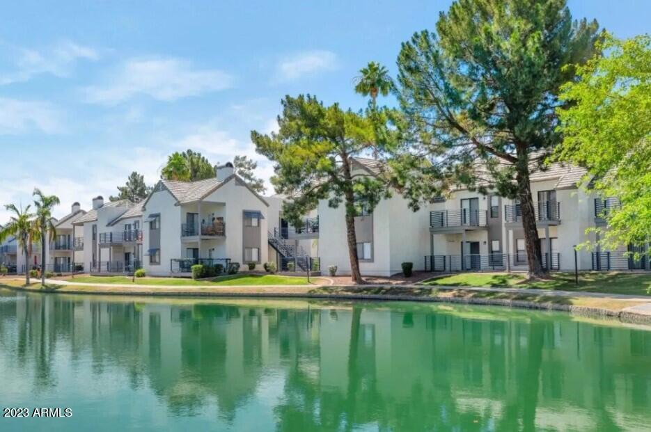 2072 - 855 N Dobson Road, Leased in Chandler - Zoocasa