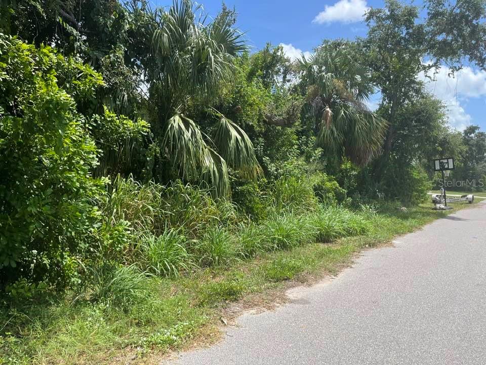 17281 Pheasant Circle, Sold in PORT CHARLOTTE - Zoocasa
