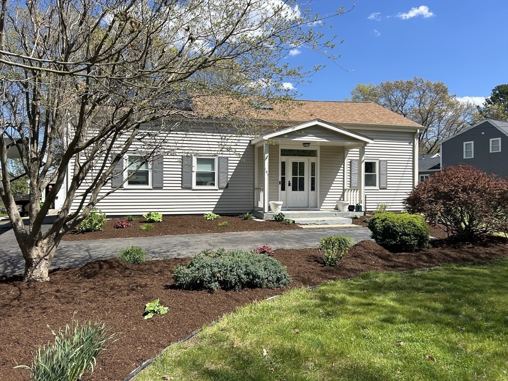 101 Freeman St, For Sale in Norton - eXp Realty