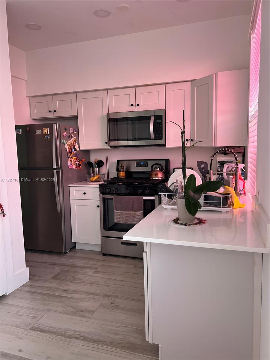22 - 135 3rd St, For Rent in Miami Beach - Zoocasa