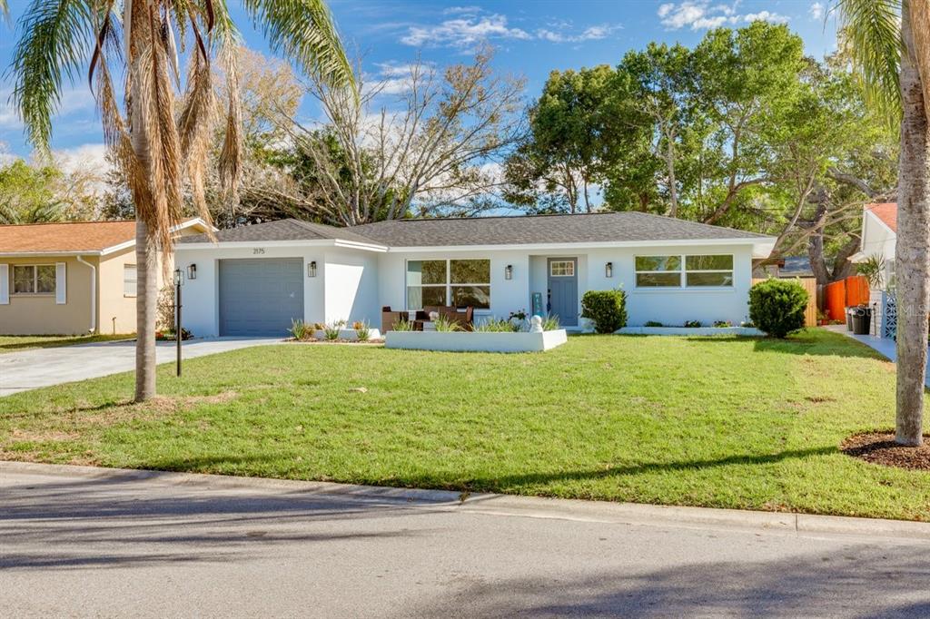 2175 Pine Ridge Drive, Sold in CLEARWATER - Zoocasa