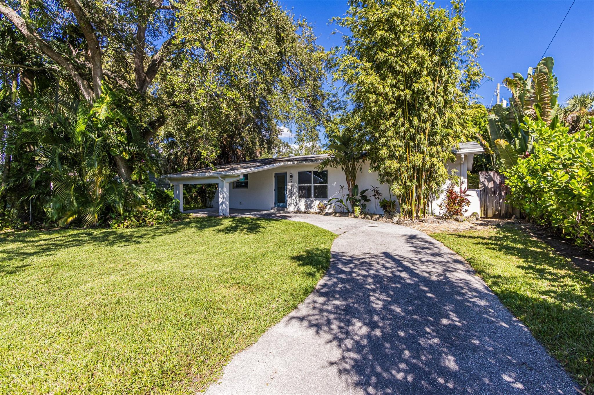 1751 Sw 32nd Ct, Sold in Fort Lauderdale - Zoocasa