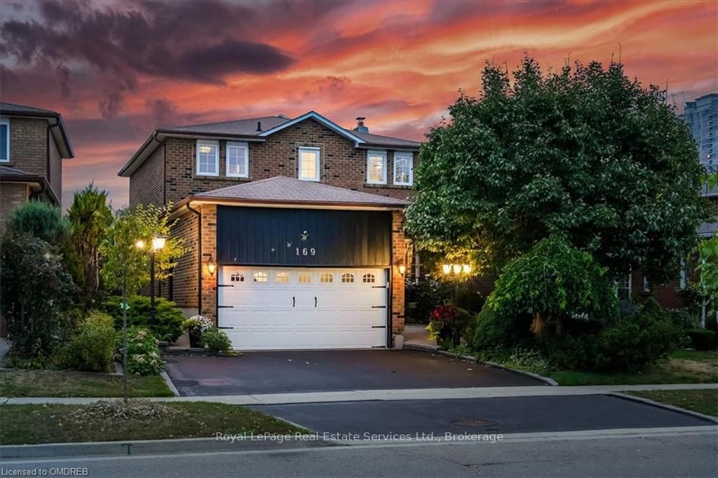 169 Kingsbridge Garden Cir, Inactive in Mississauga - Zoocasa
