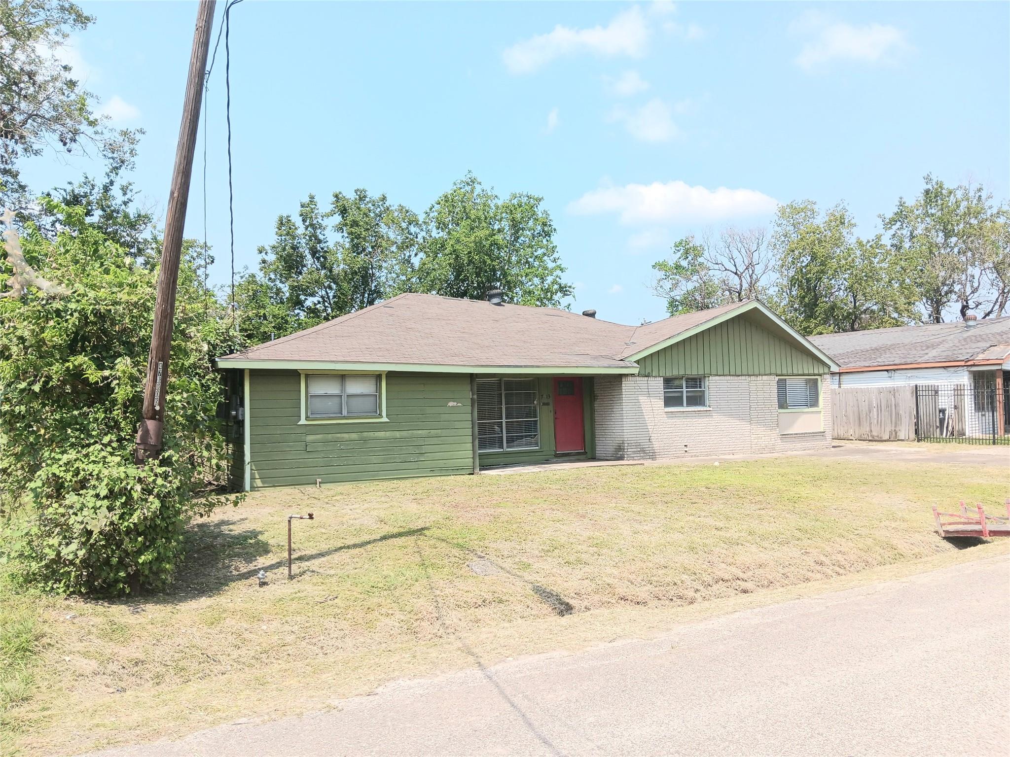 7913 Cinderella St, For Sale in Houston - eXp Realty