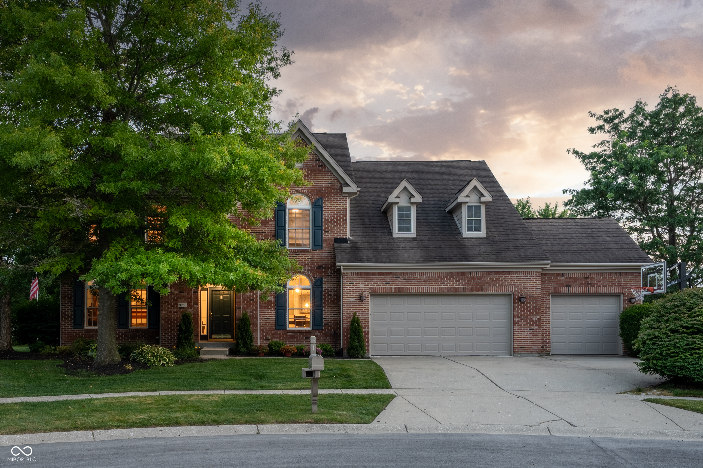 8753 Lily Ct, For Sale in Zionsville - eXp Realty