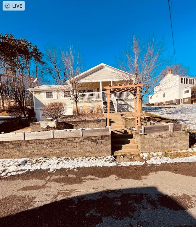 211 Fairmont St, For Sale in Mc Donald - eXp Realty