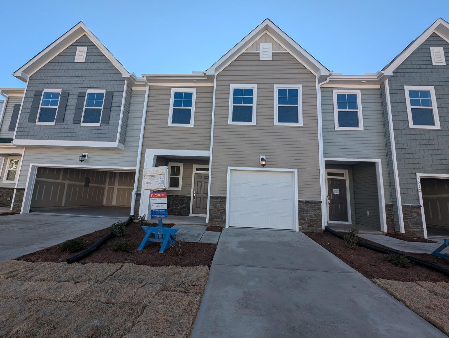 2214 Tulip Cir, Leased in Raleigh - Zoocasa