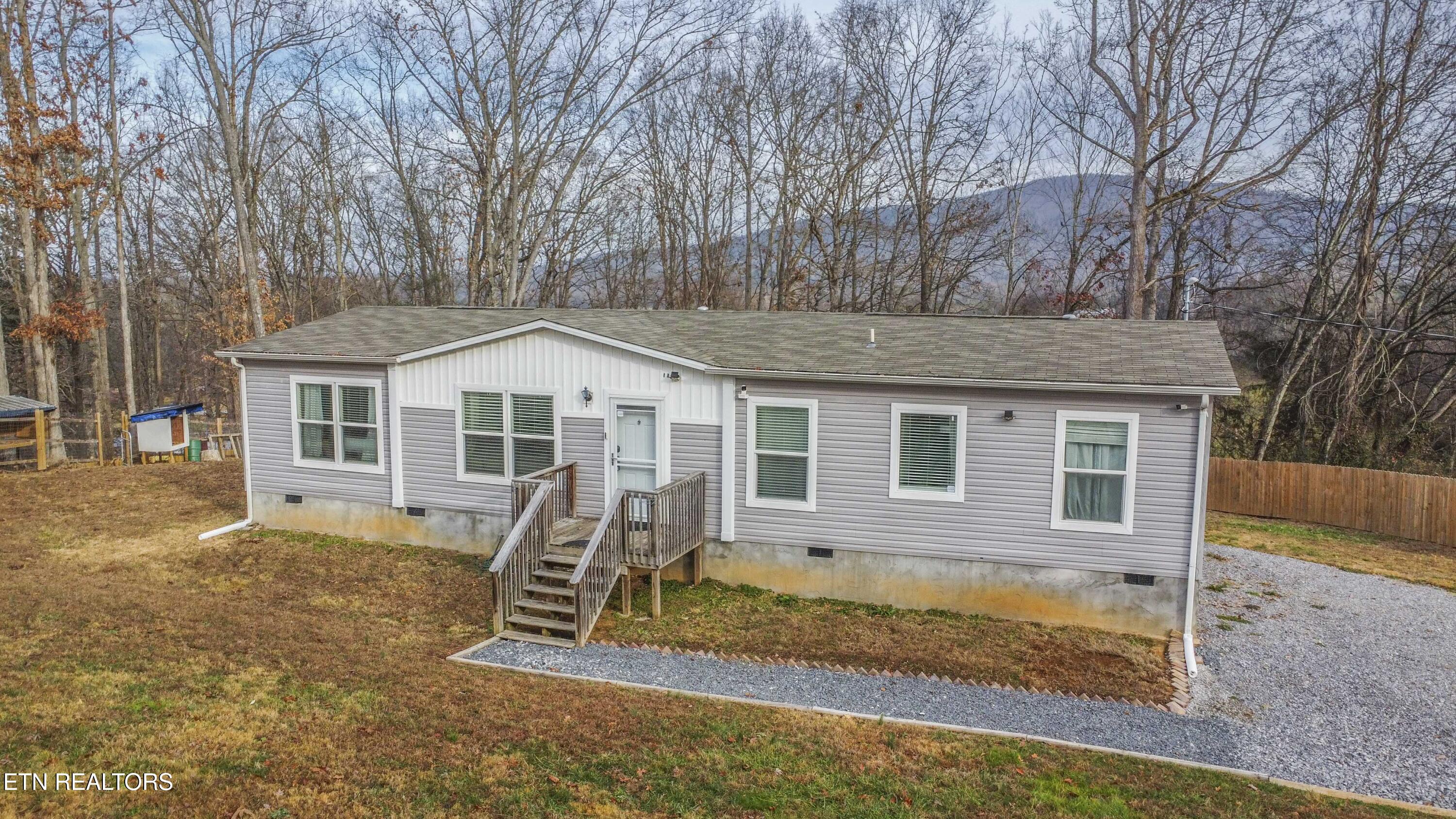 2744 Maplecrest Ln, For Sale in Sevierville - eXp Realty