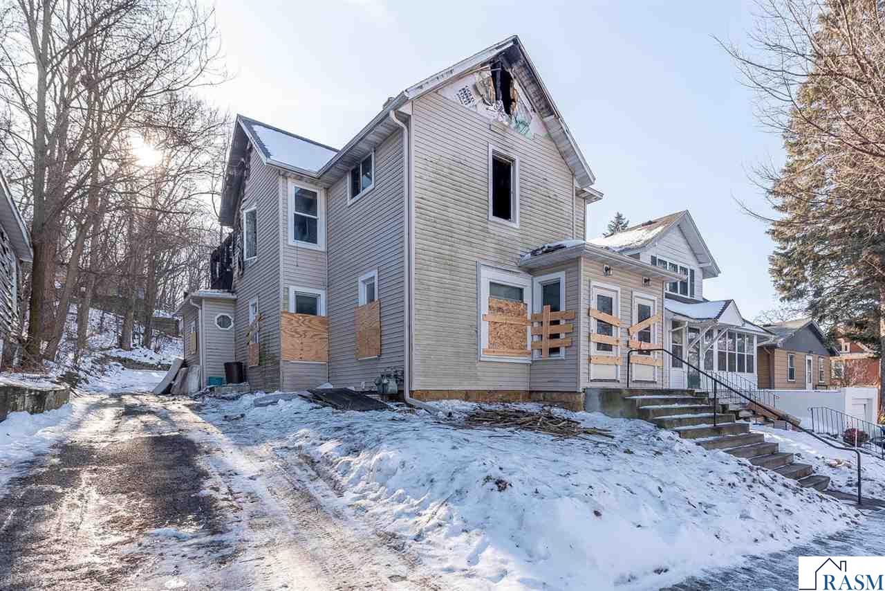 233 Bradley St, For Sale in Mankato - eXp Realty