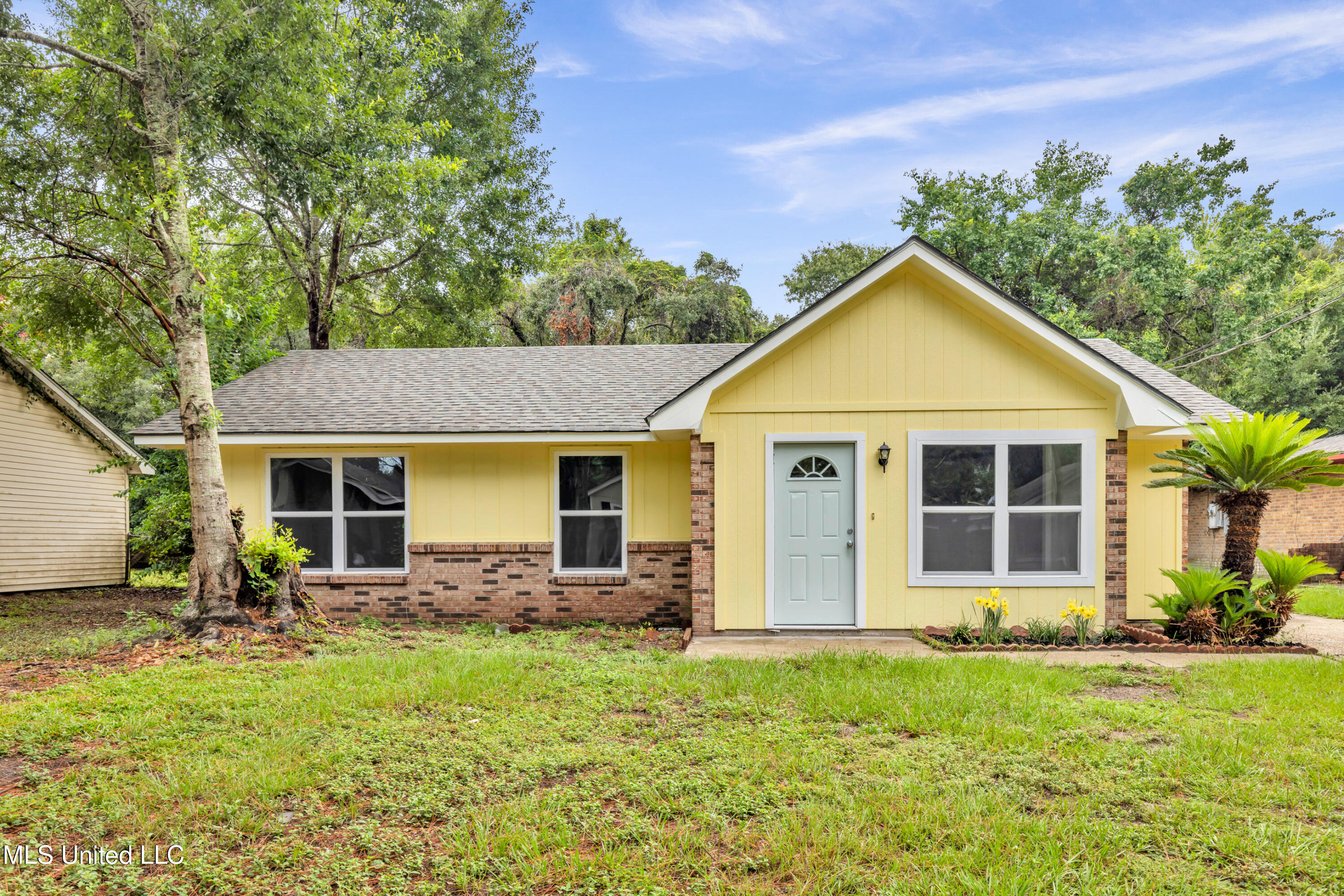 1528 S 10 Th St, For Sale in Ocean Springs - eXp Realty