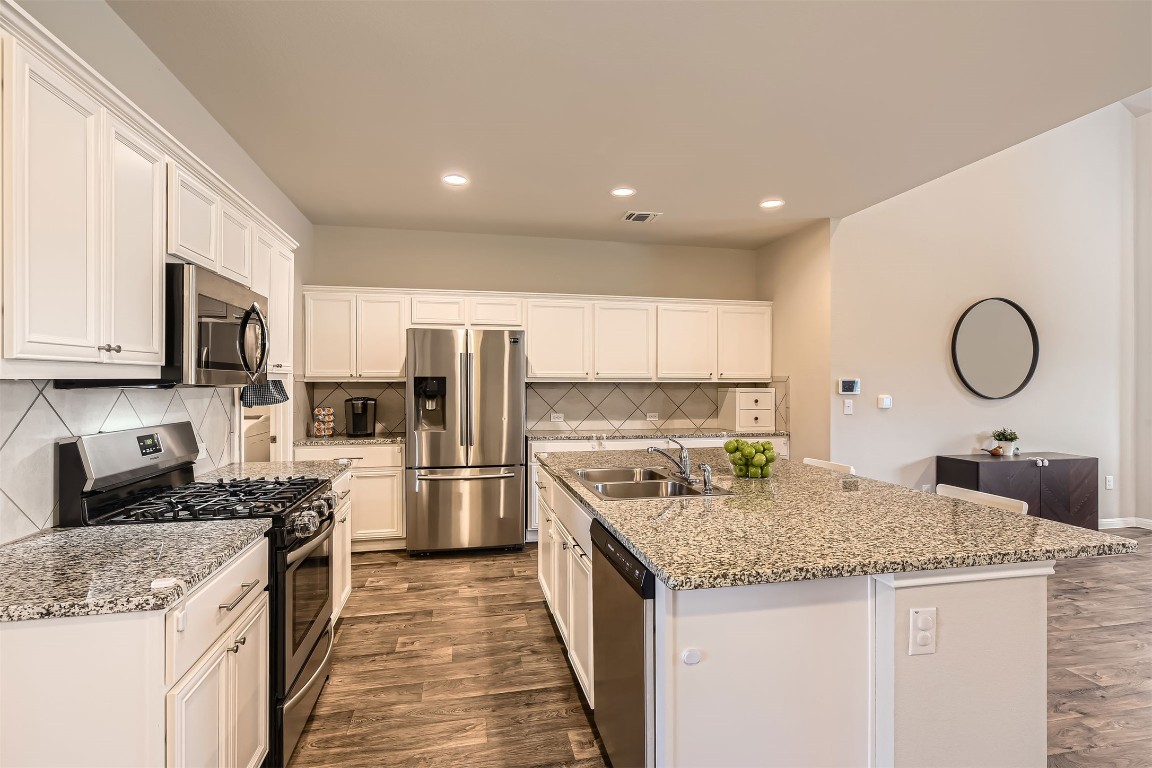 2232 Baugh Rd, For Sale in Austin - Zoocasa