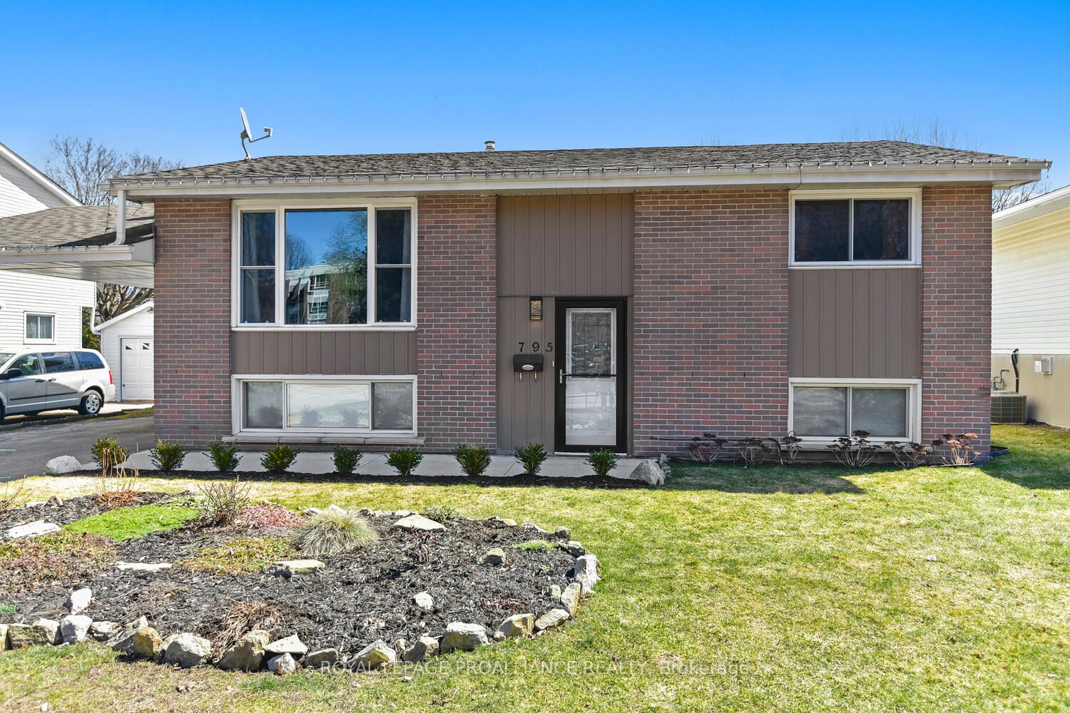 795 Laurier Blvd, Sold in Brockville - eXp Realty
