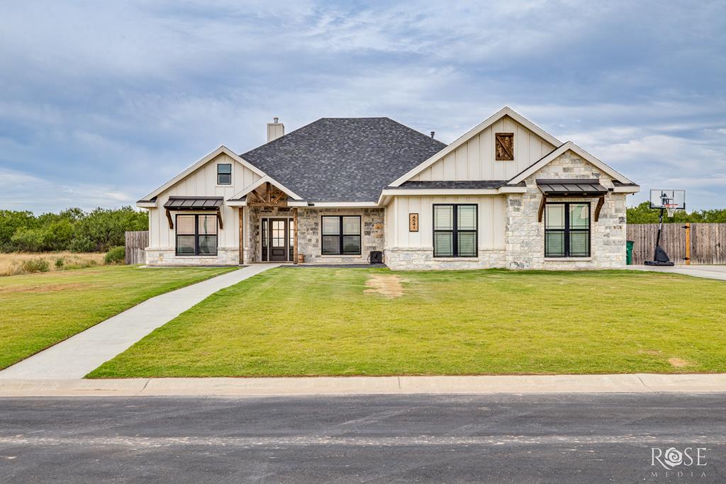 4541 Old Stone Dr, For Sale in San Angelo - eXp Realty