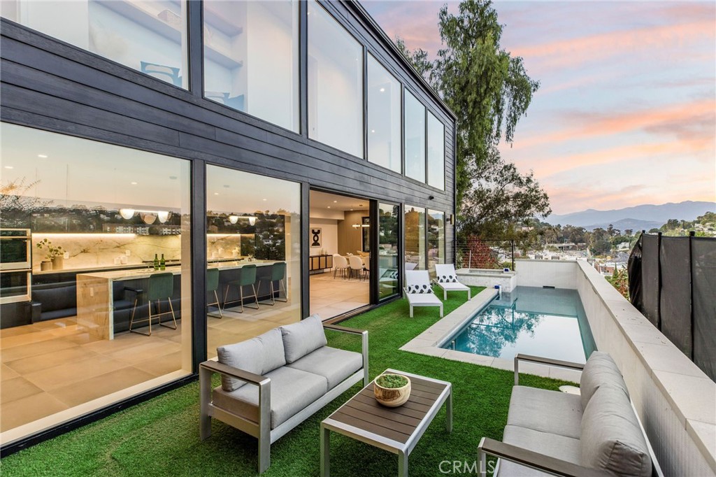 2311 Effie St, For Sale in LOS ANGELES - eXp Realty