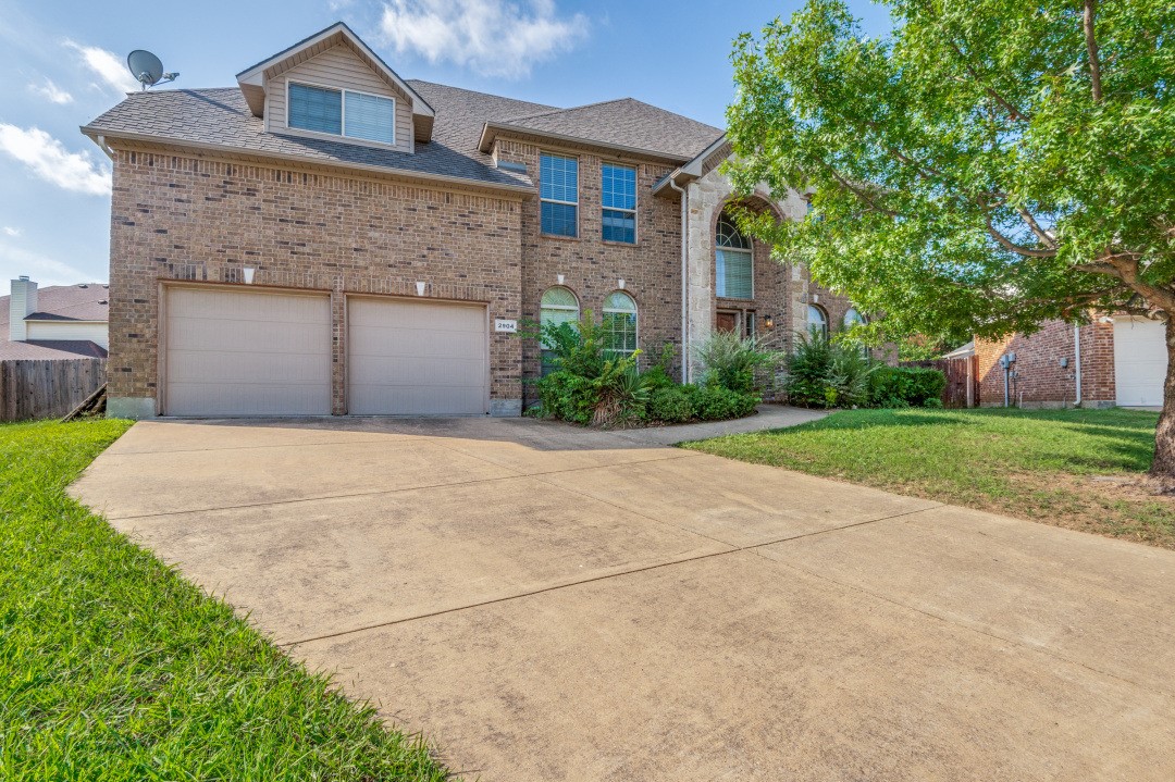 2904 Crystal Way, For Sale in Grand Prairie - eXp Realty