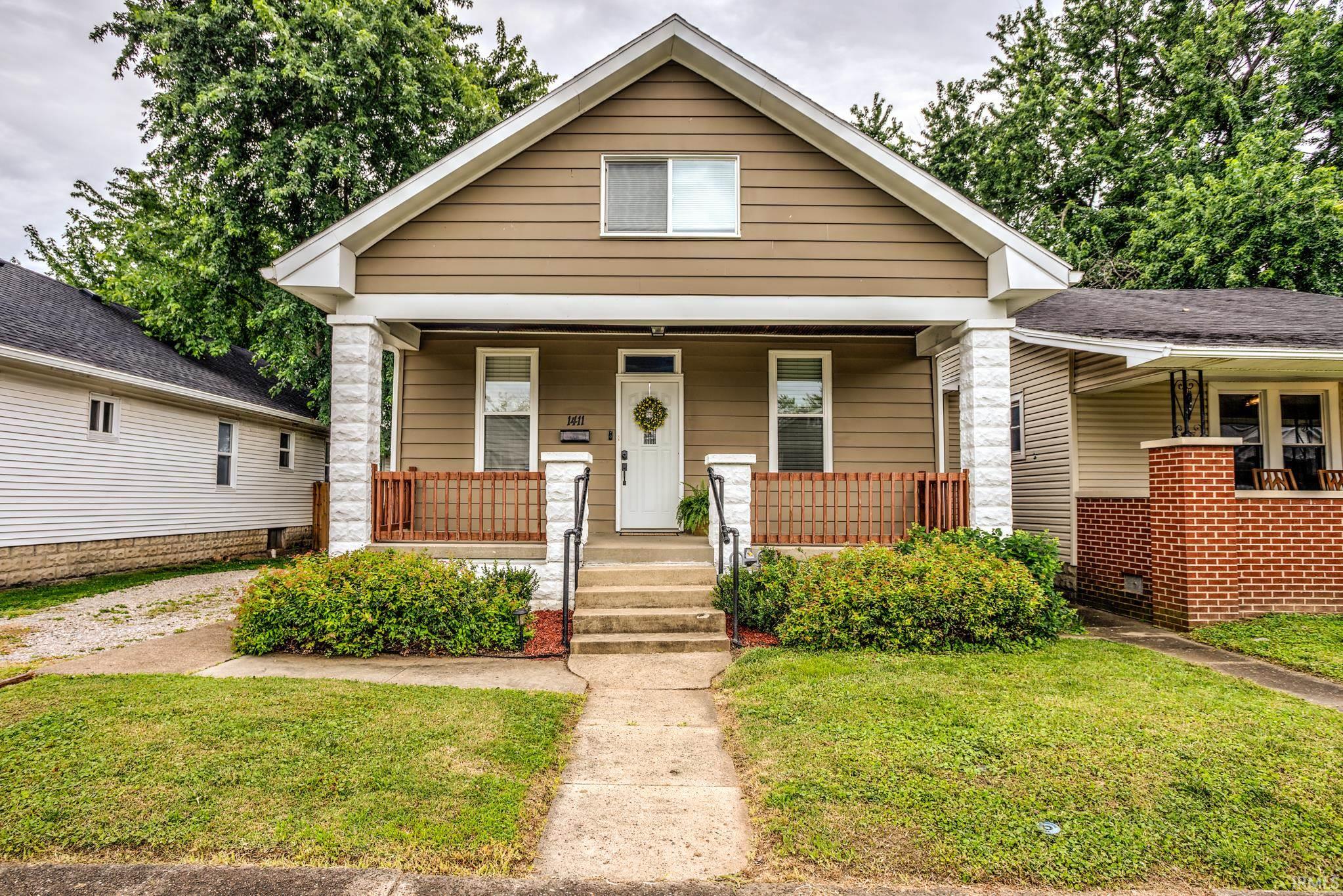 1411 E Sycamore St, Pending in Evansville - eXp Realty