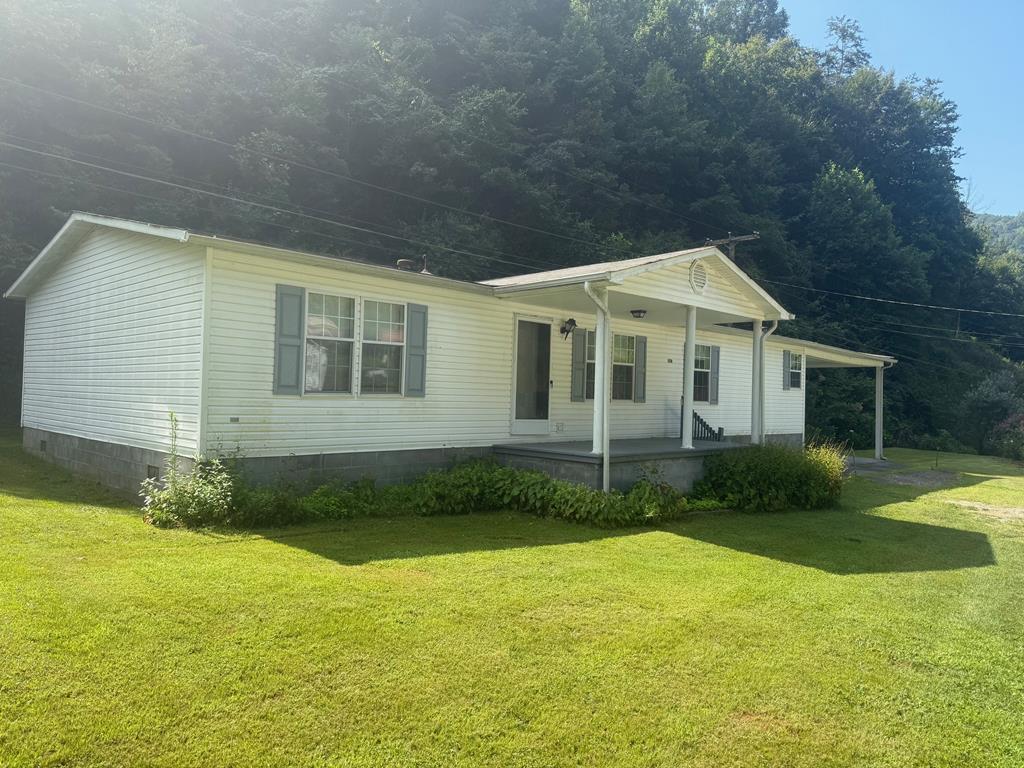 1178 Old Home Creek Rd, Pending in Grundy - eXp Realty