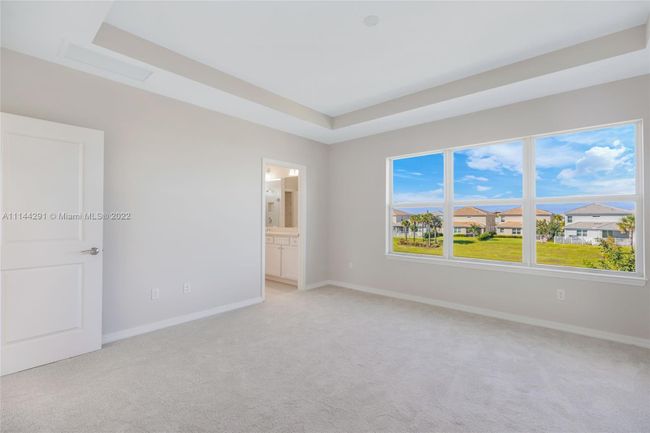 1462 Evergreen Ter, Sold in Hollywood - Zoocasa