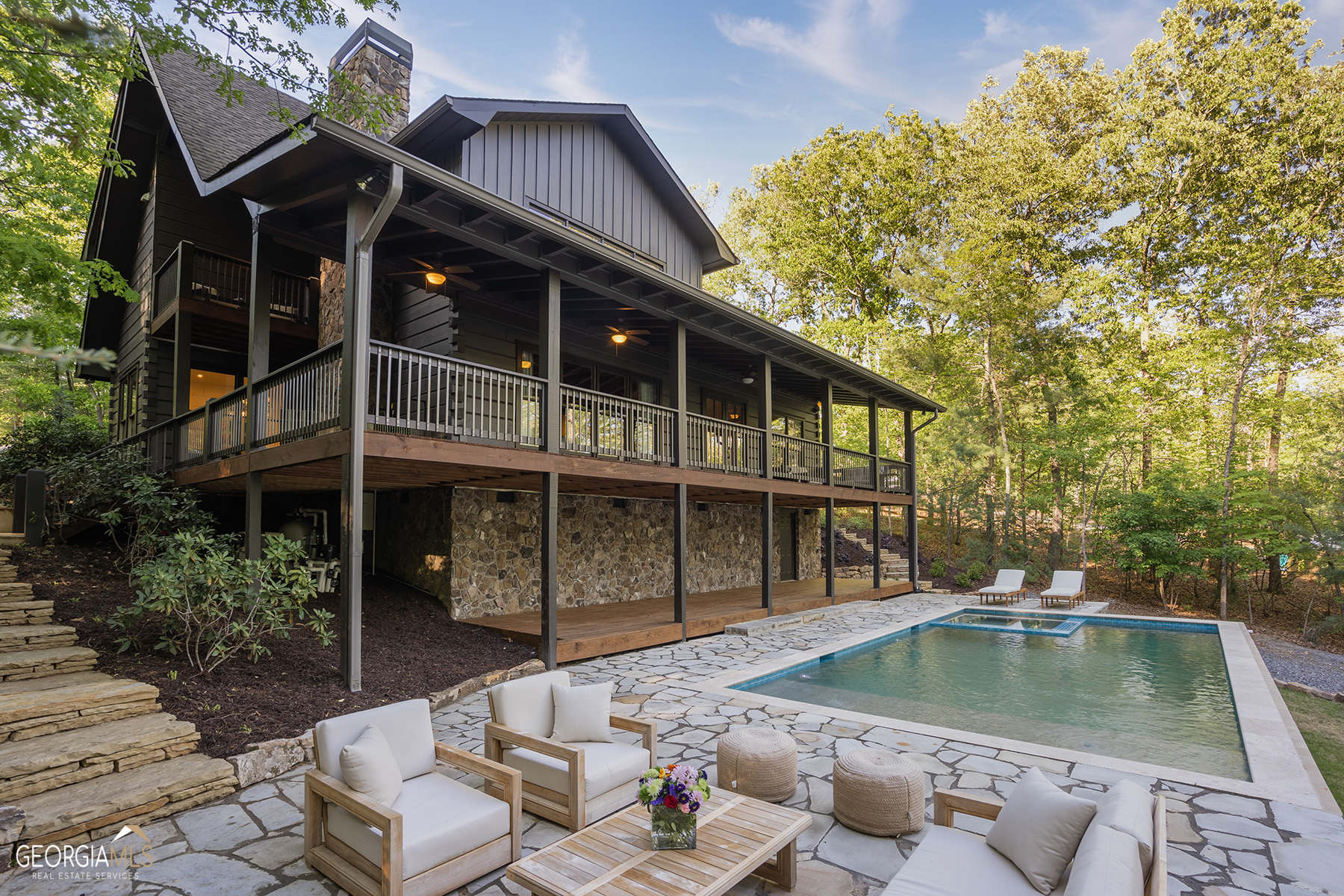 21 Azure Point, Sold in Blue Ridge - Zoocasa