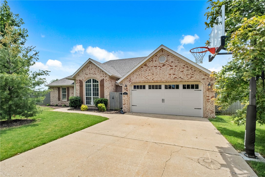 1507 Parkside Circle, For Sale in Cave Springs - eXp Realty