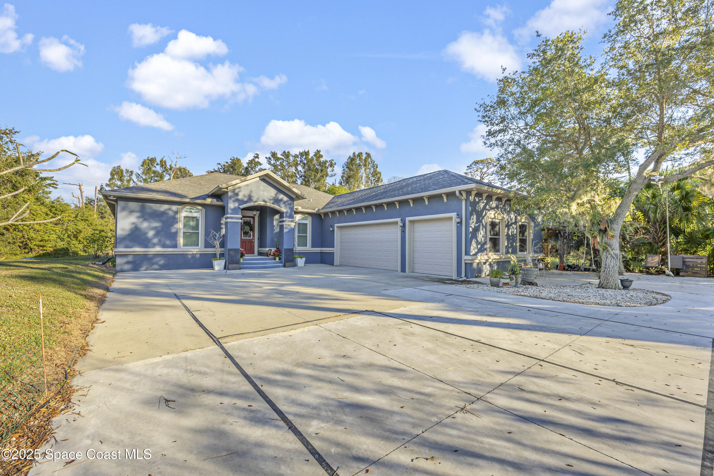 1626 Newfound Harbor Drive, For Sale in MERRITT ISLAND - Zoocasa