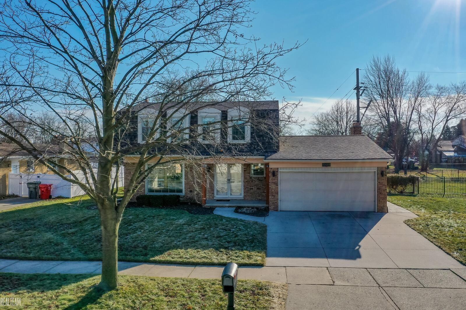 16660 Grillo Dr, For Sale in Clinton Twp - eXp Realty