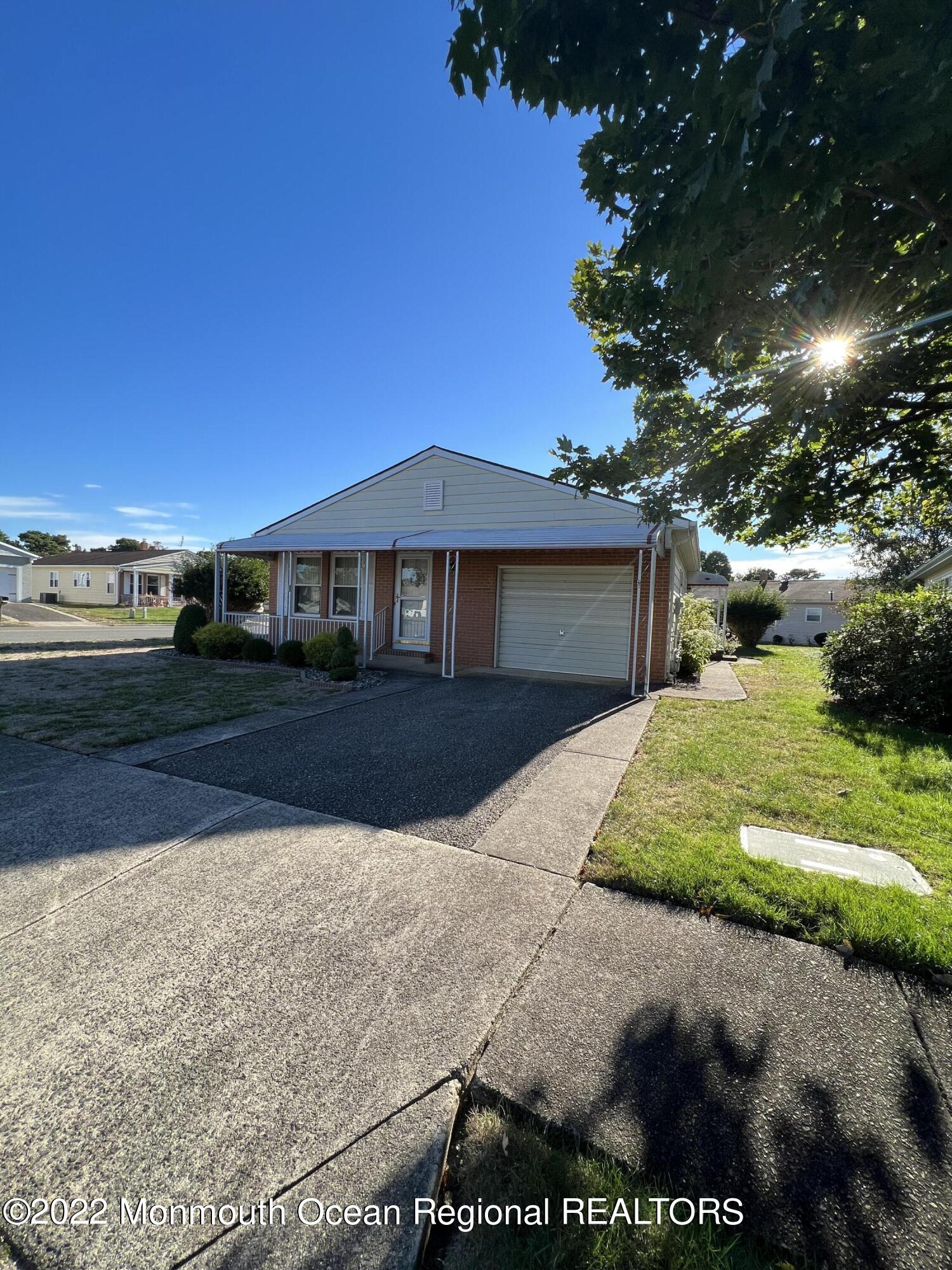 1 Roca Sola Street, Sold in Toms River - Zoocasa