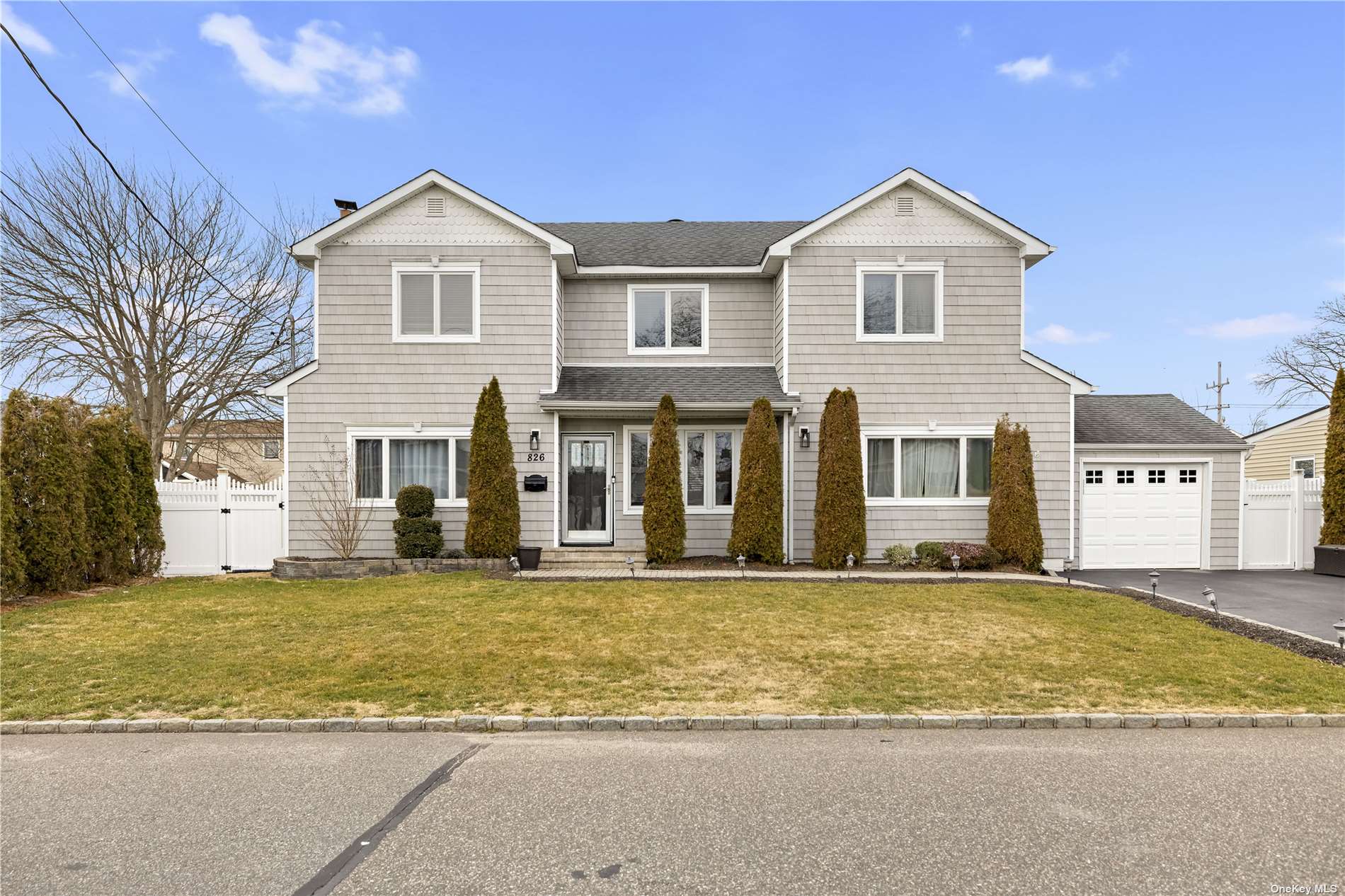 826 Milligan Lane, Sold in West Islip - eXp Realty