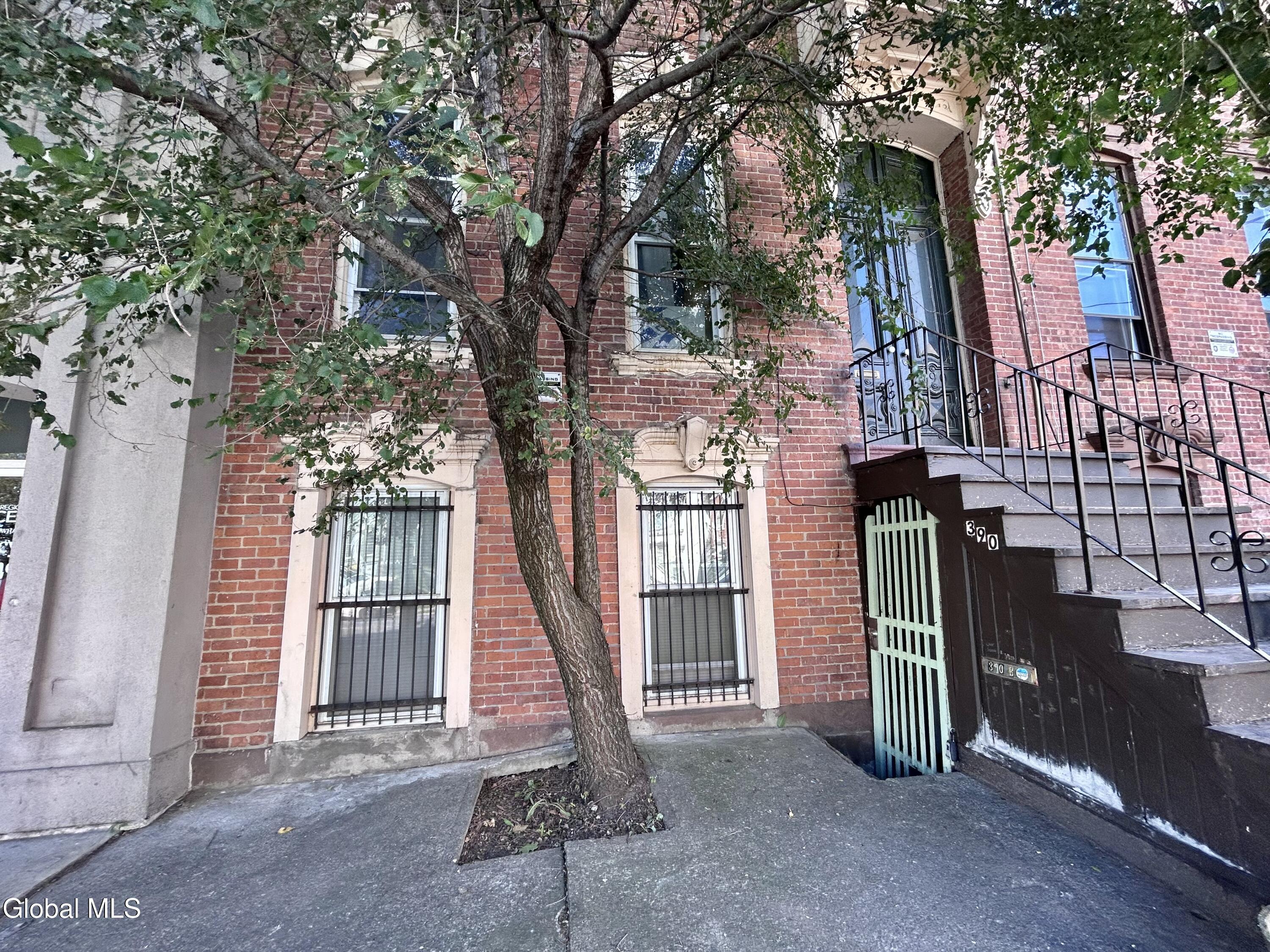 1B - 390 Clinton Ave, For Rent in Albany - eXp Realty
