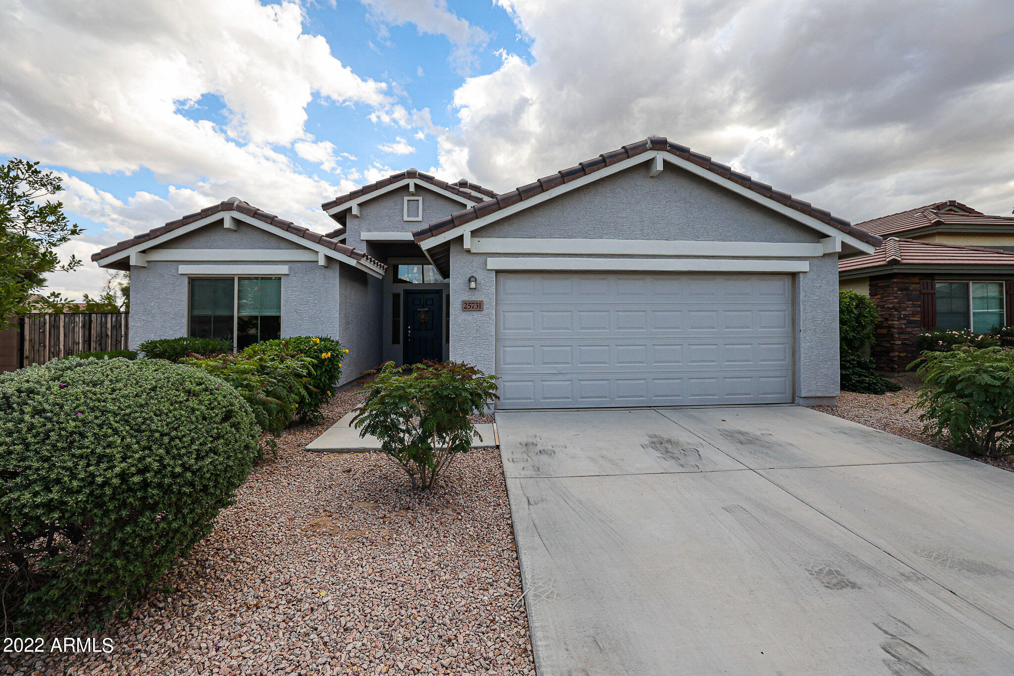 25731 W Watkins Street, Sold in Buckeye - Zoocasa