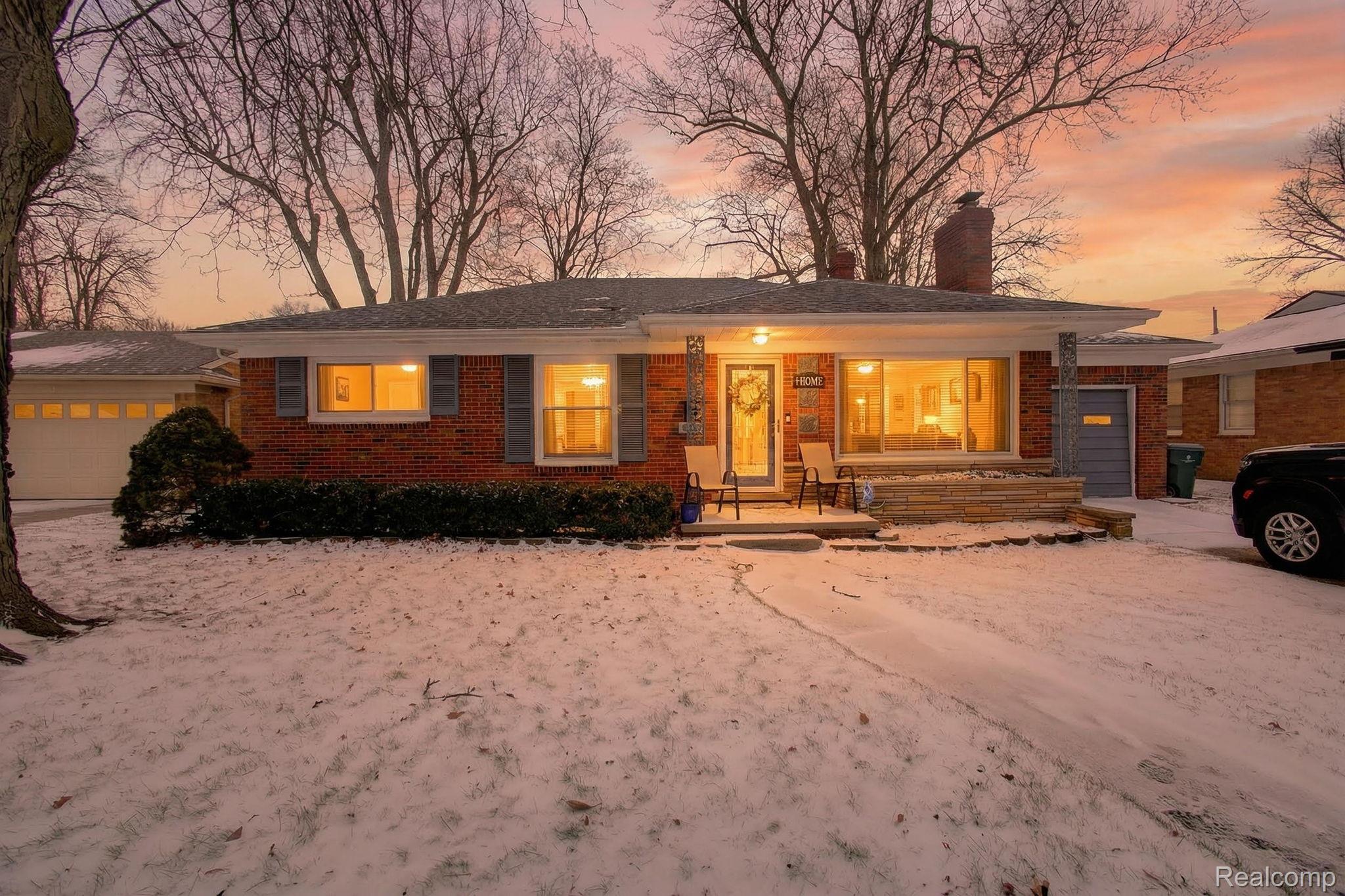 20924 Bon Brae St, For Sale in Saint Clair Shores - eXp Realty