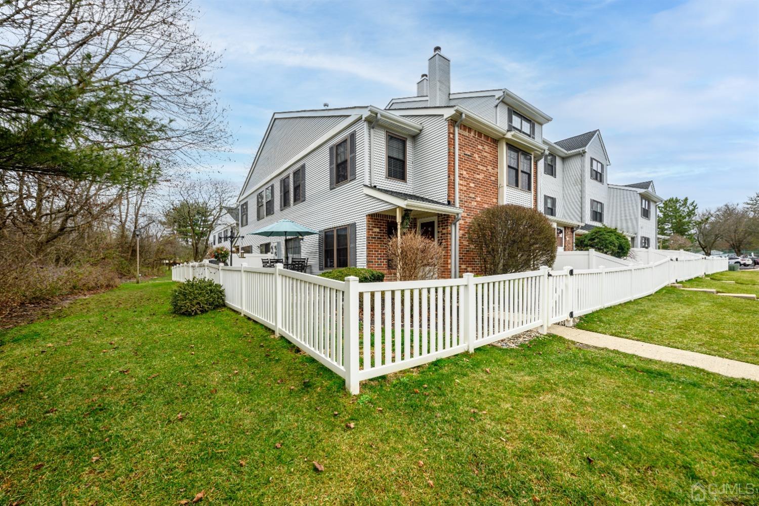 20 Covington Ct, Sold in East Brunswick - Zoocasa