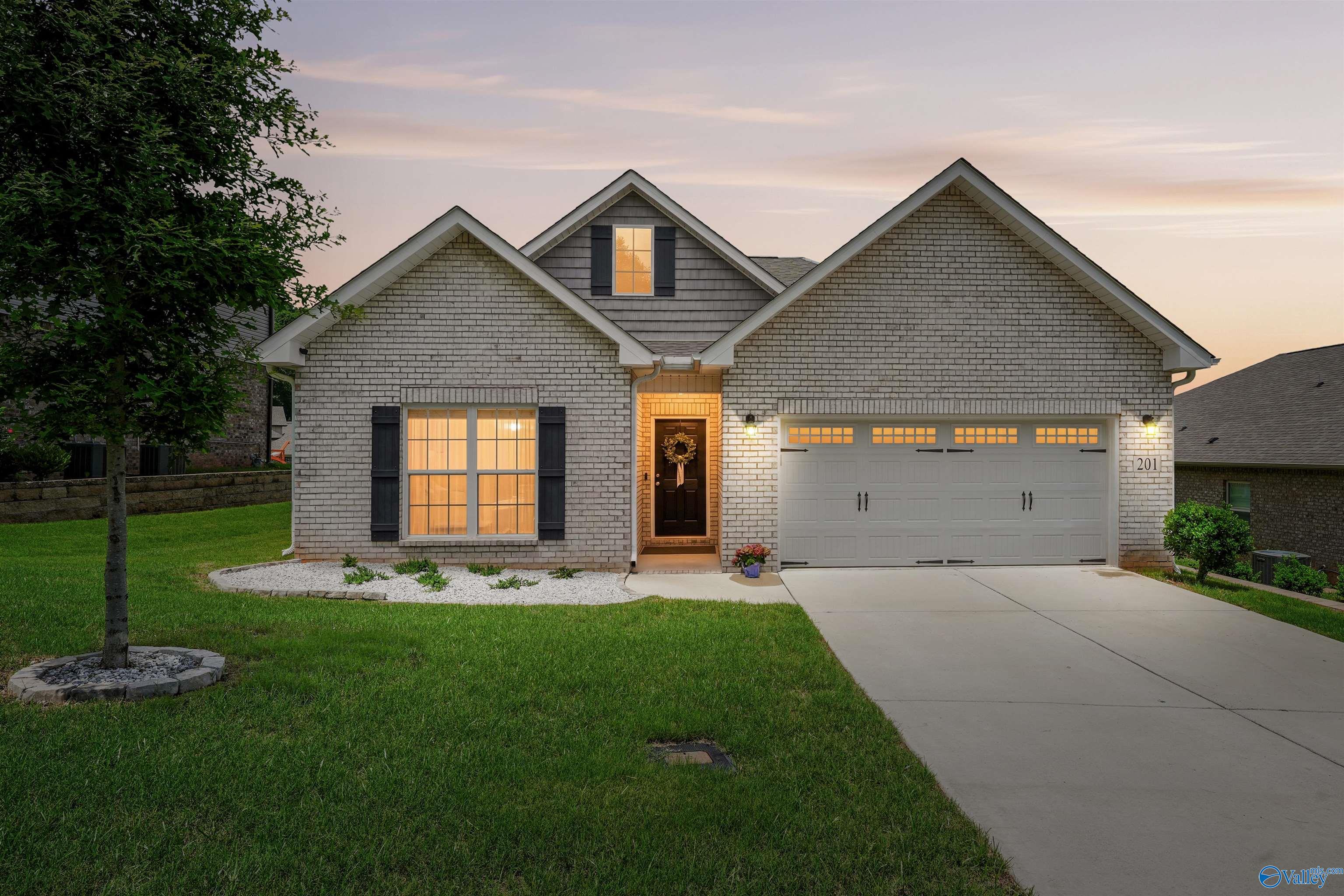 201 Paul Dr, For Sale in Brownsboro - eXp Realty