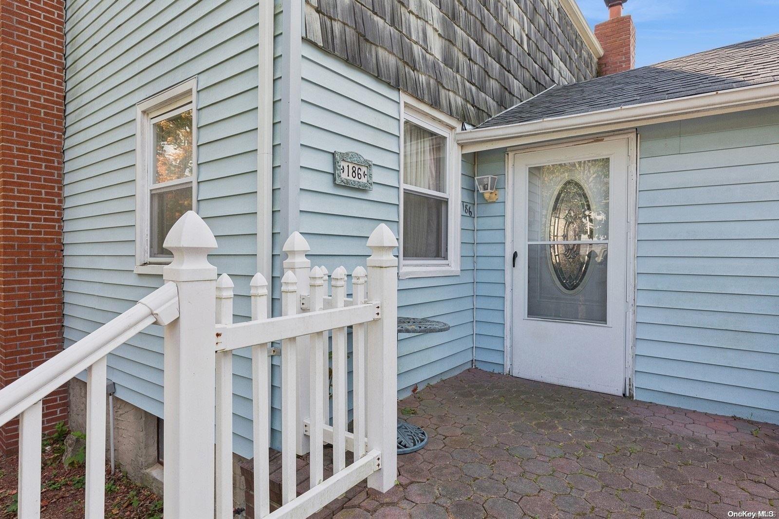 186 Smith Road, Sold in Brookhaven - Zoocasa