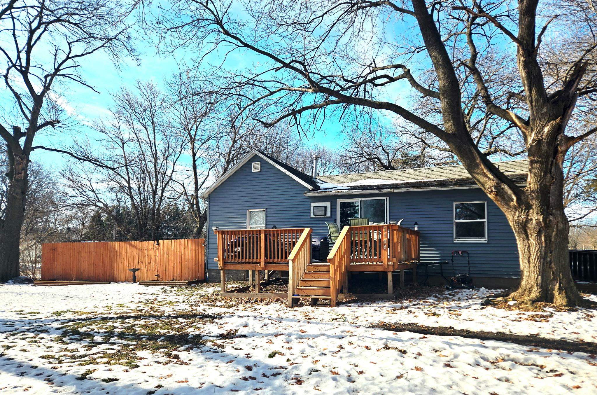 1108 Fargo Ave, For Sale in Spirit Lake - eXp Realty
