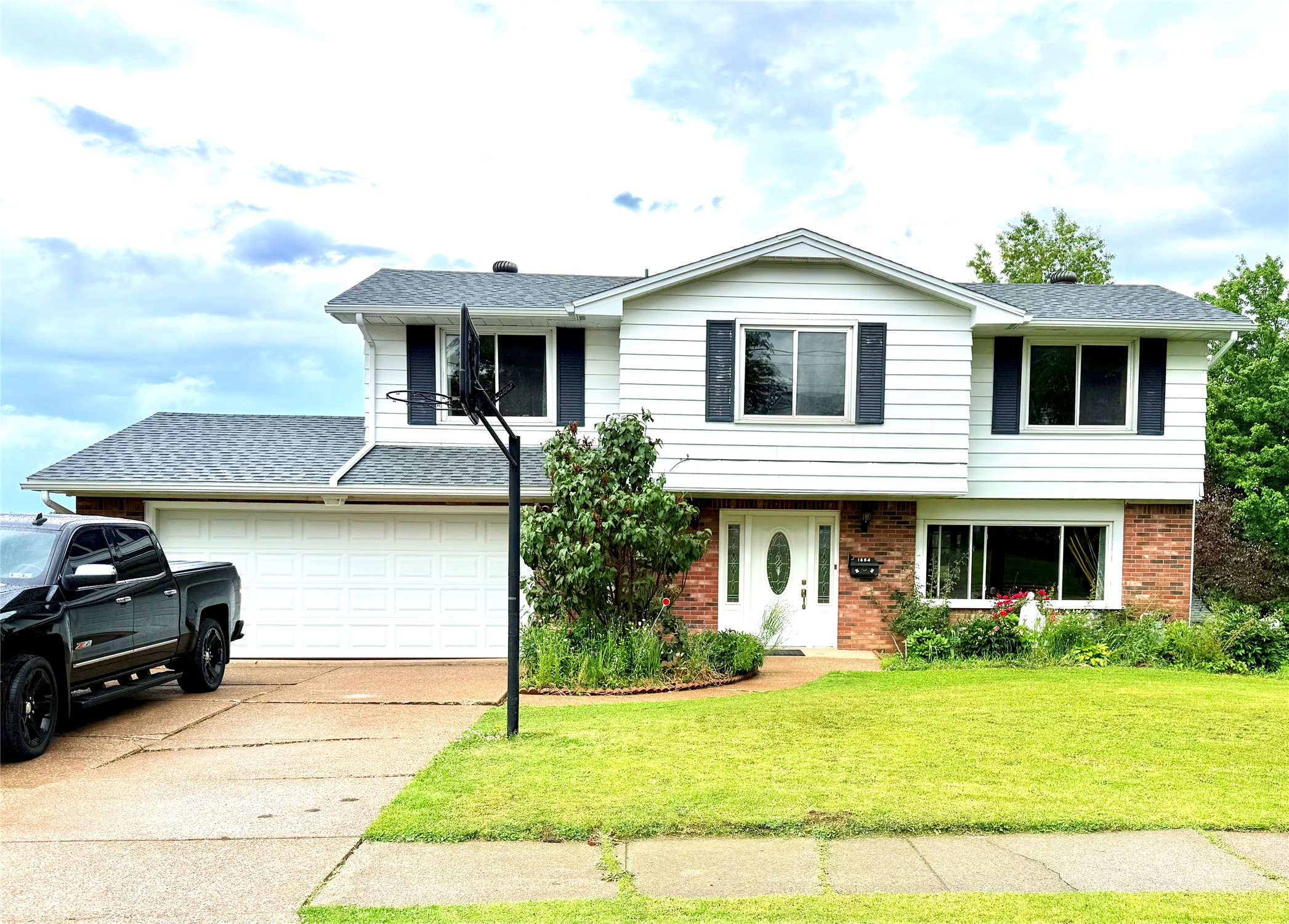 1664 Skyline Dr, For Sale in Erie - eXp Realty