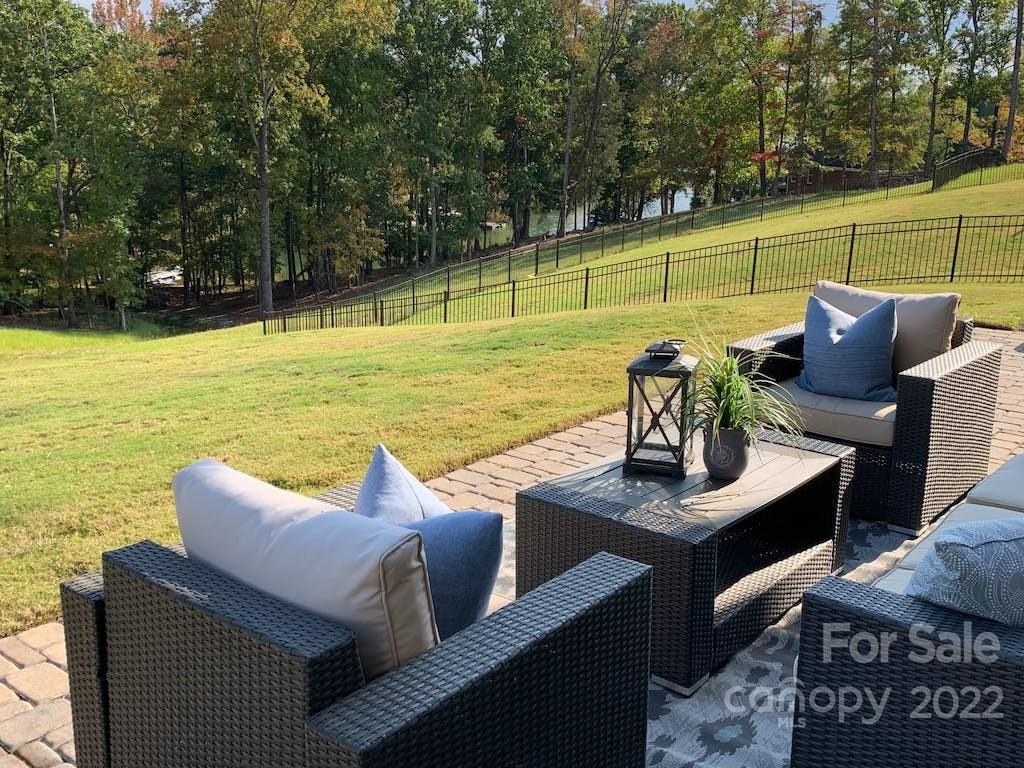 18147 Kalabash Road, Sold in Charlotte - Zoocasa