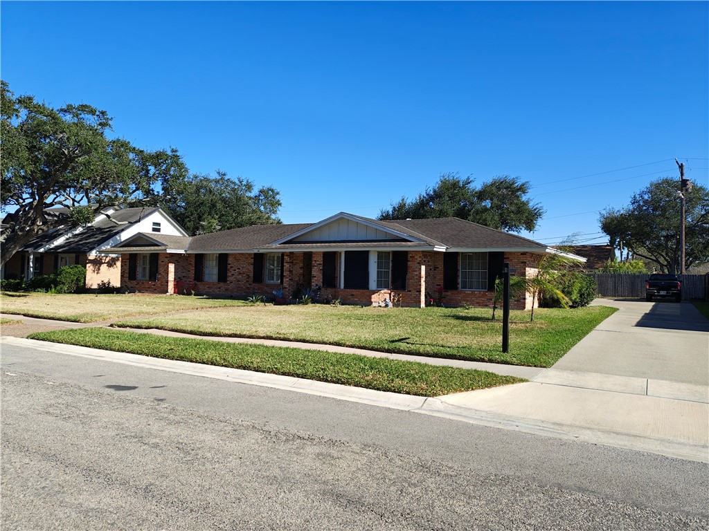 337 Poenisch Drive, For Sale in Corpus Christi - eXp Realty