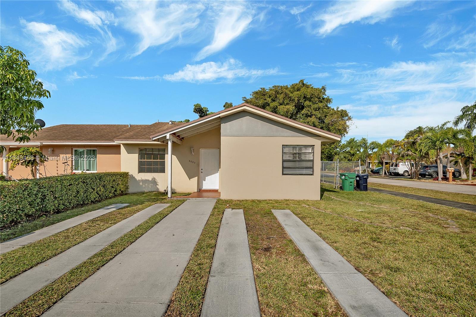 1 - 6880 Sw 130th Ave, Sold in Miami - Zoocasa