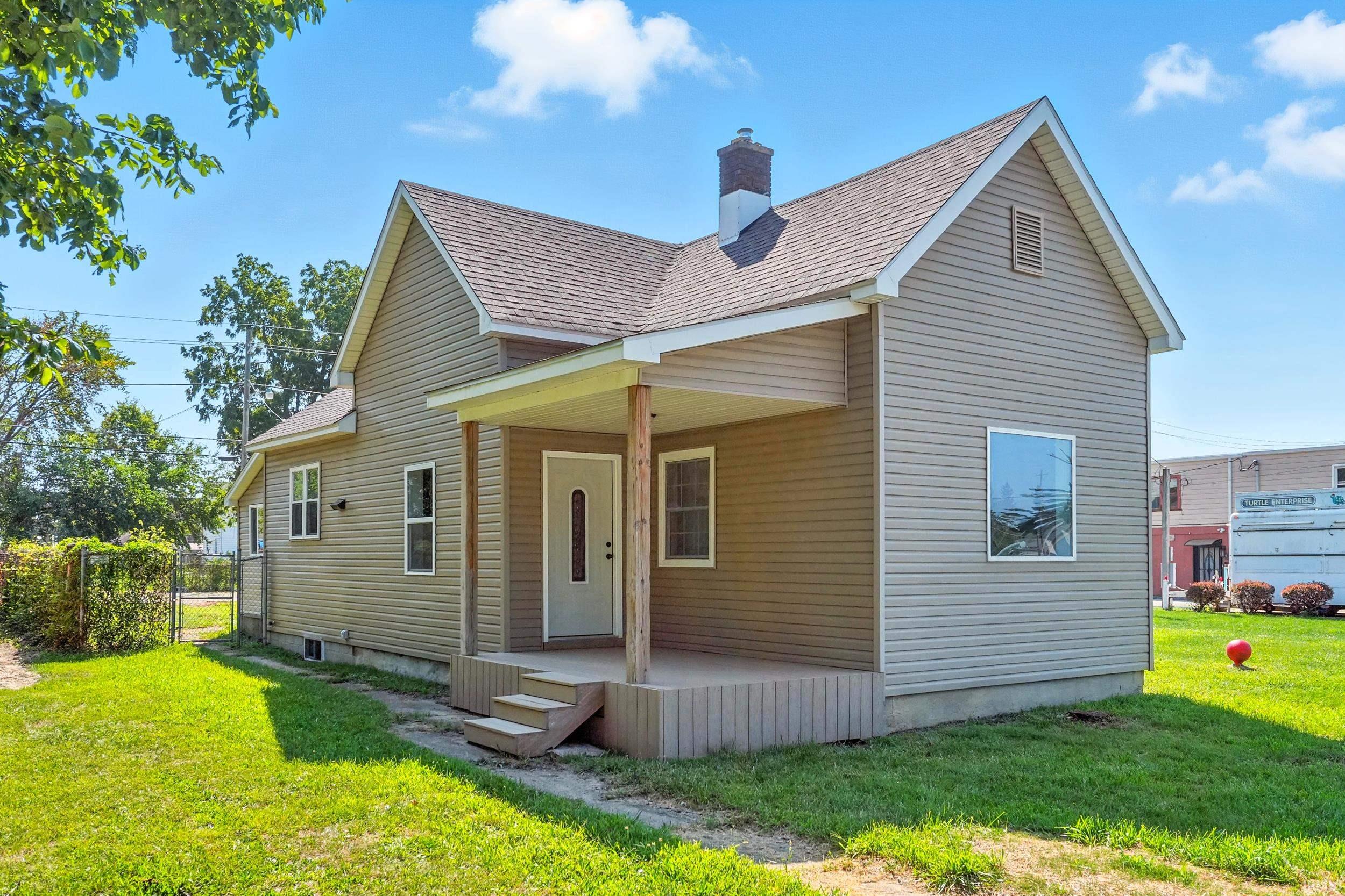 2611 S Anthony Blvd, For Sale in Fort Wayne - eXp Realty