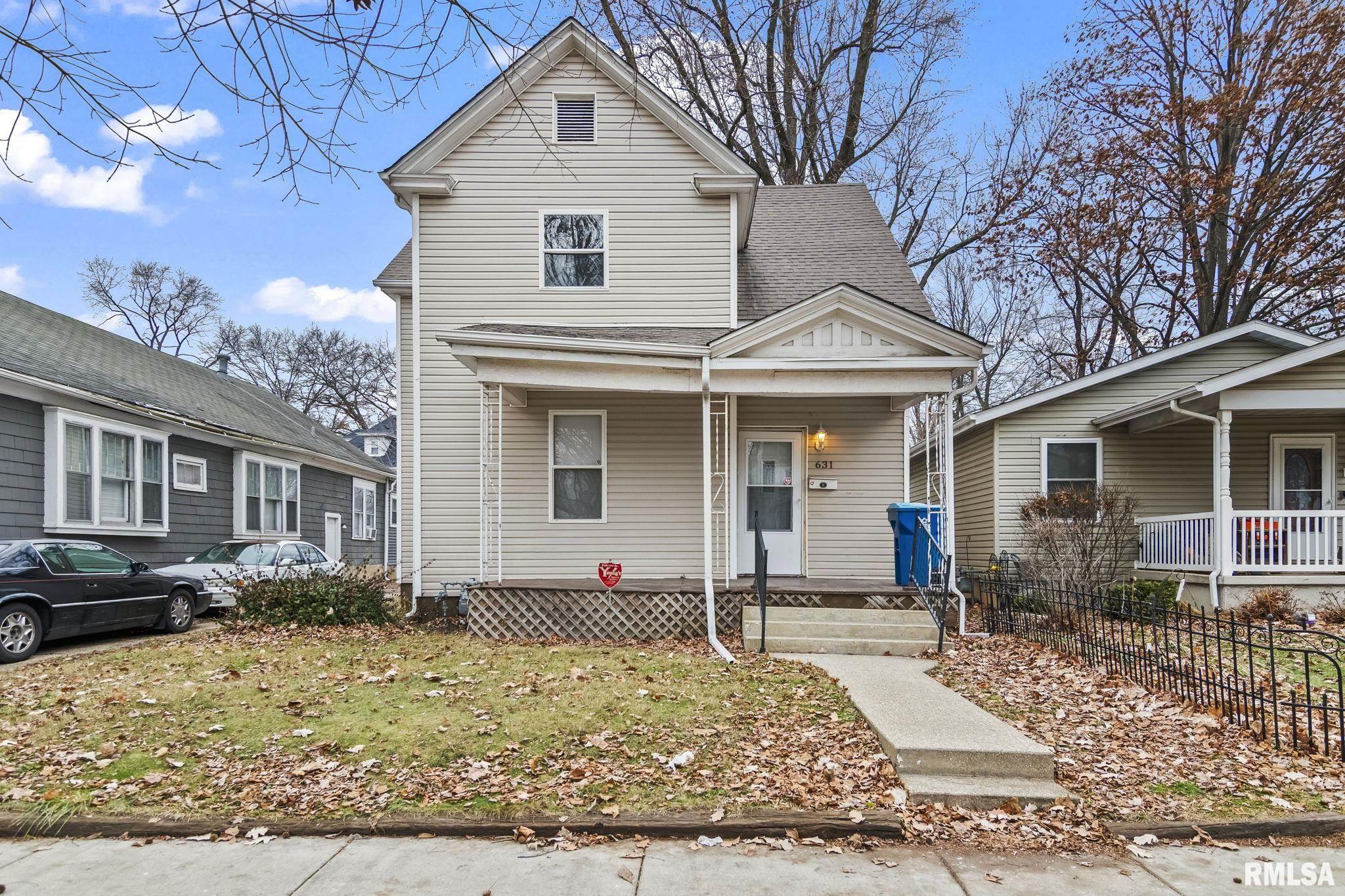 631 W Edwards St, For Sale in Springfield - eXp Realty