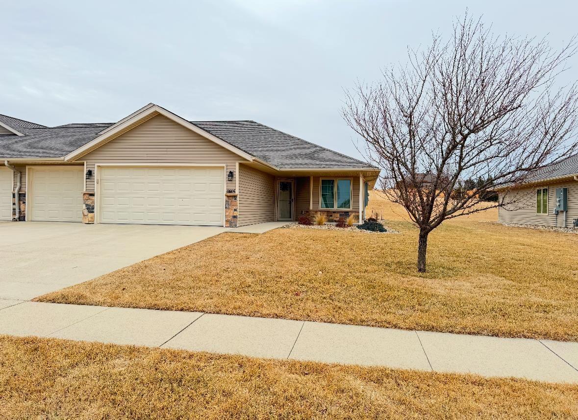 1415 Watson Way, For Sale in Parkersburg - Zoocasa