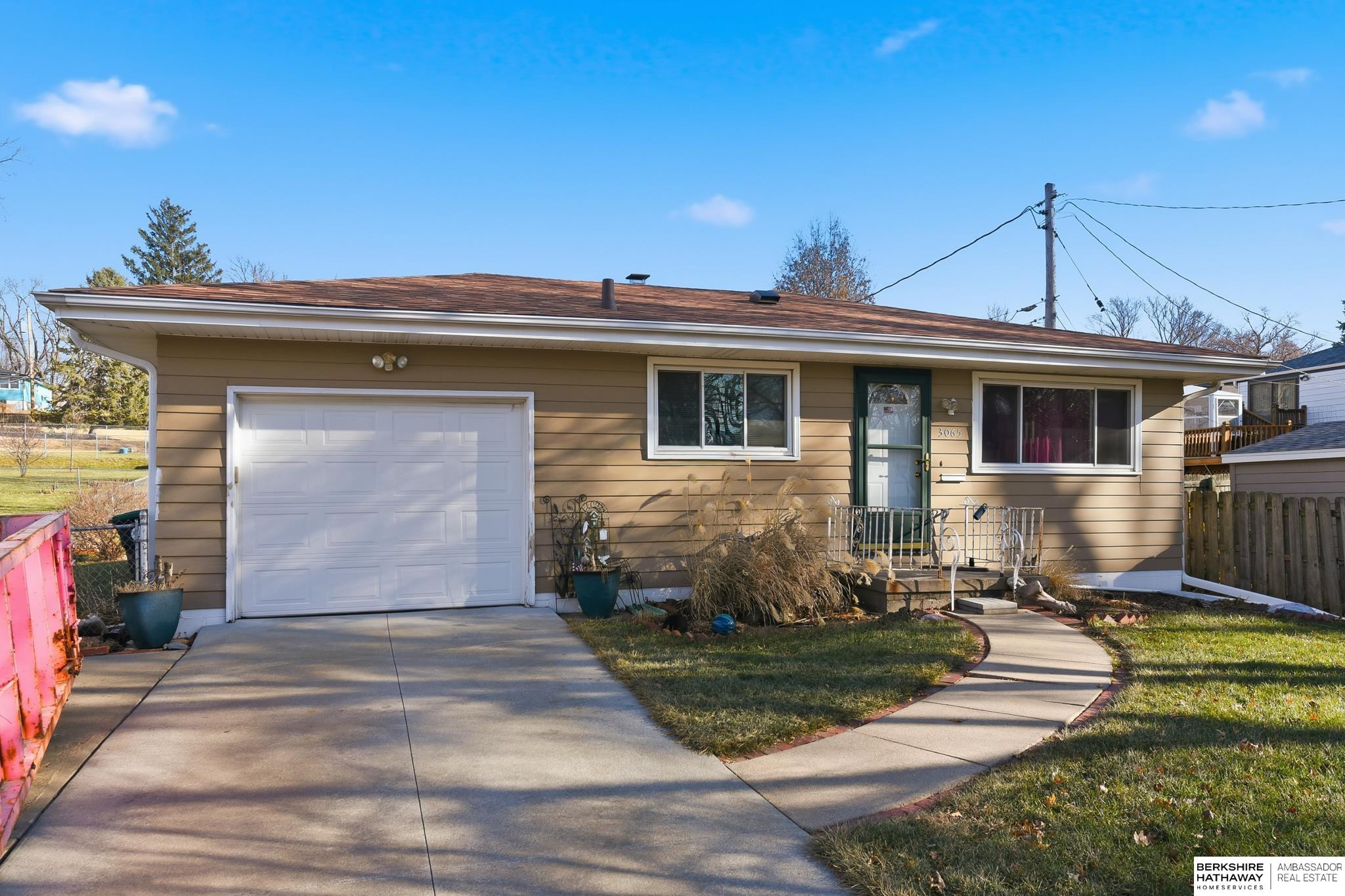 3065 S 45 Th St, For Sale in Omaha - eXp Realty